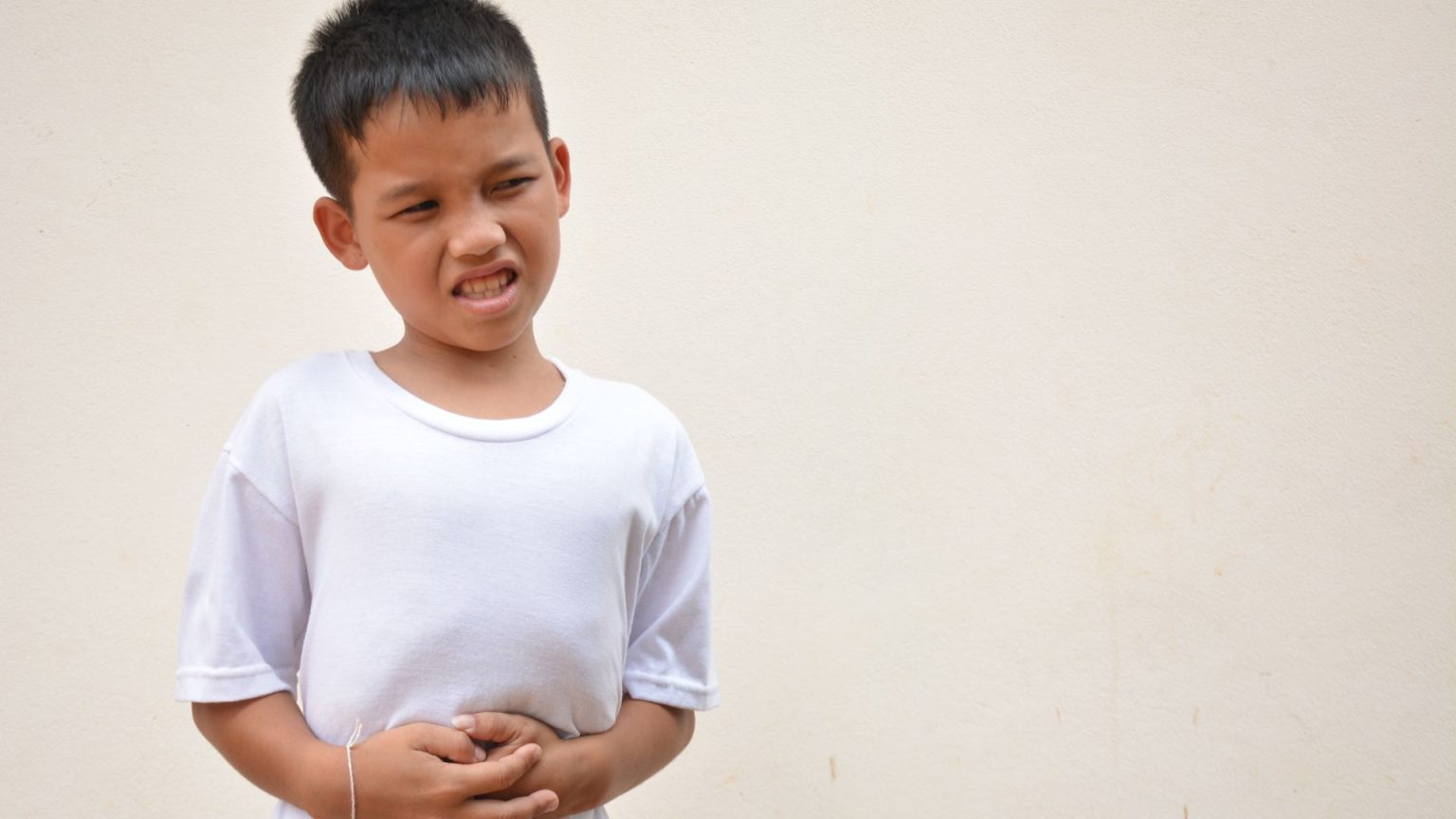 Warna Feses Anak yang Berbahaya dan Cara Mengatasinya - Primaya Hospital